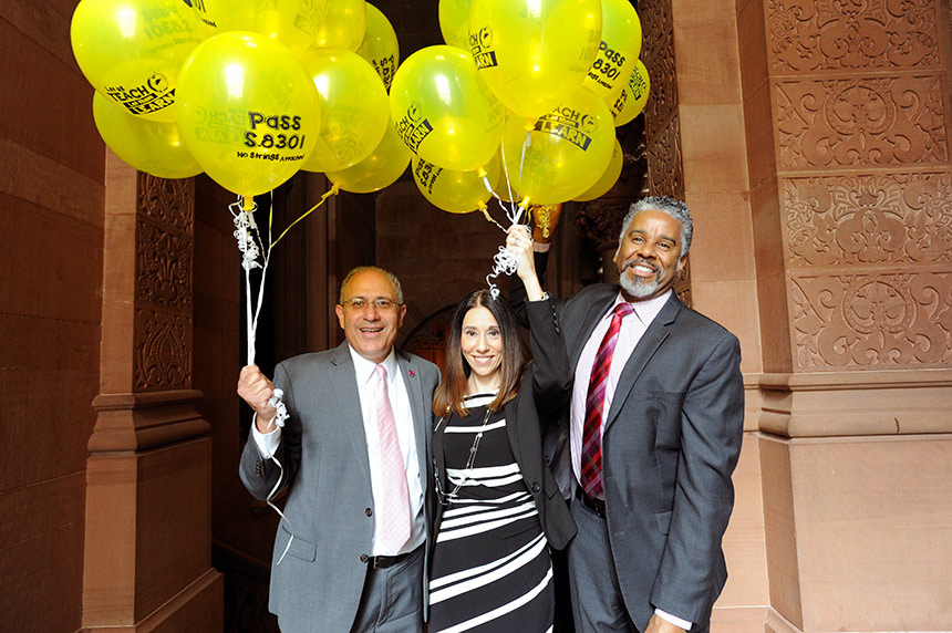 Say it with balloons: Pass the bill, no strings attached