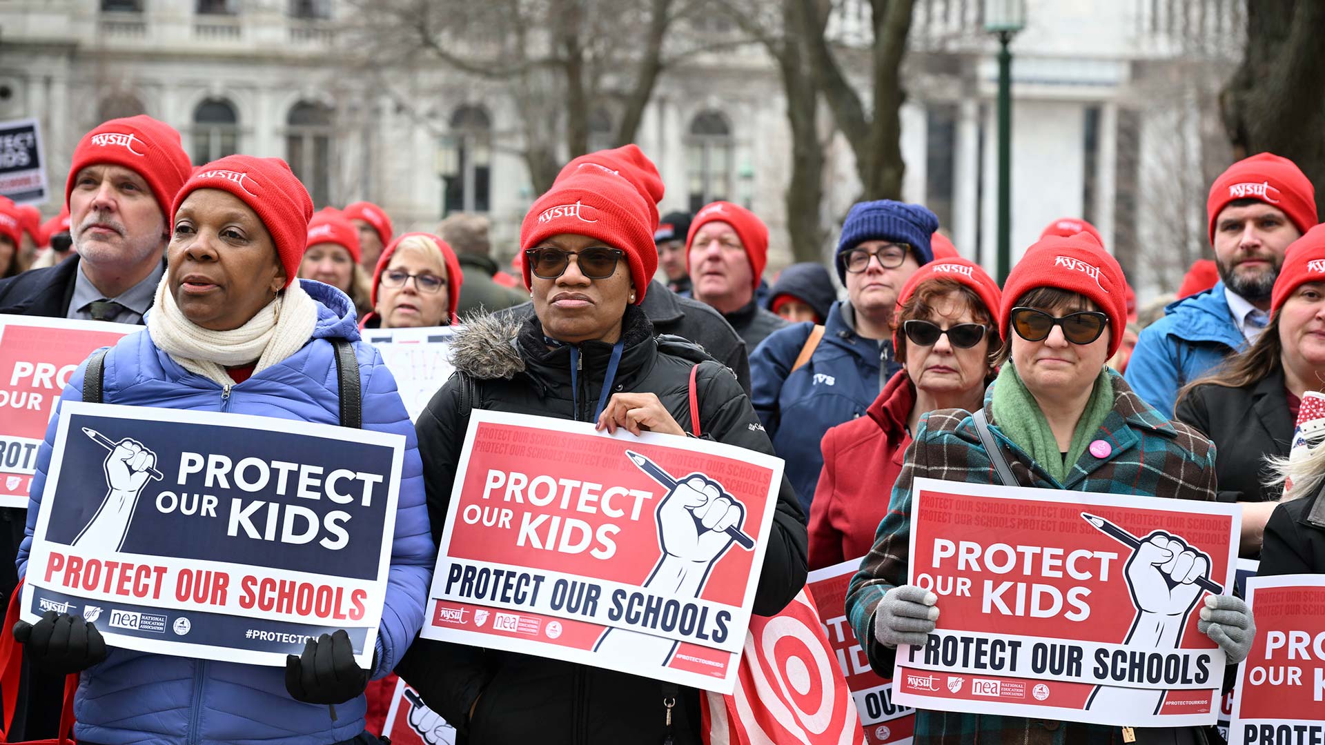 NYSUT rallies to Protect Our Schools